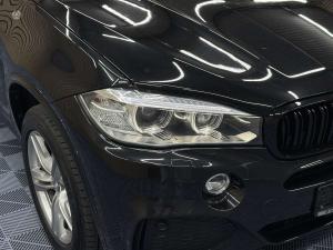Melns BMW X5 2016 Marijampole, ar dzinēja tilpumu 2.99 L un nobraukumu 298 tūkst. km par 19850 €, foto 39 vietnē AUTOMOTO.COM.LV