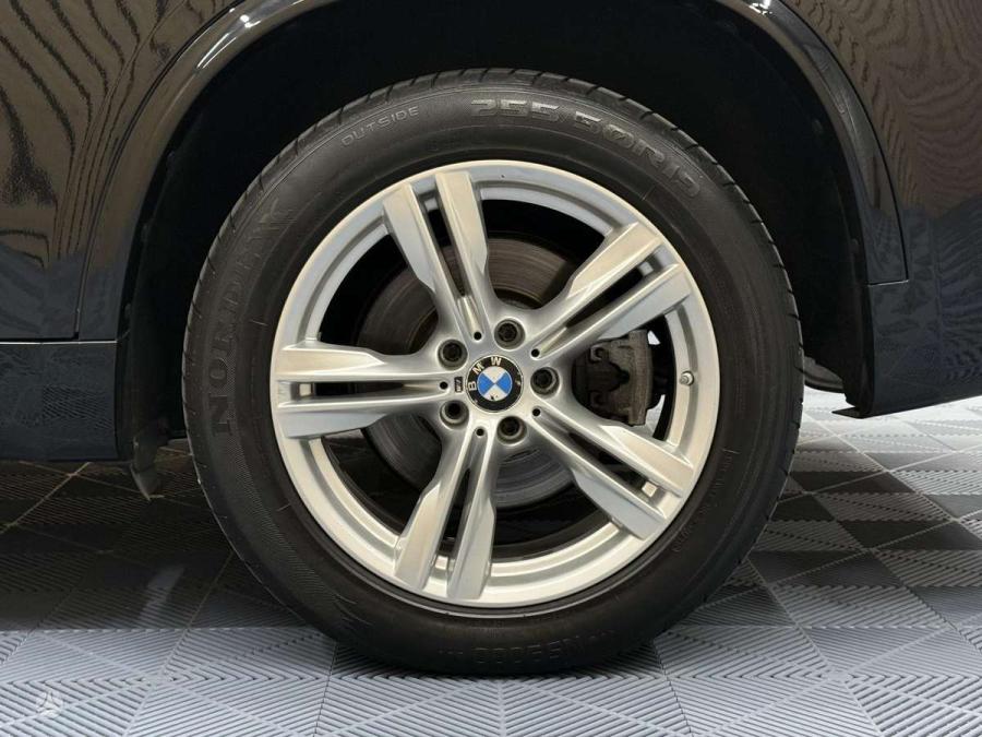 Melns BMW X5 2016 Marijampole, ar dzinēja tilpumu 2.99 L un nobraukumu 298 tūkst. km par 19850 €, foto 40 vietnē AUTOMOTO.COM.LV