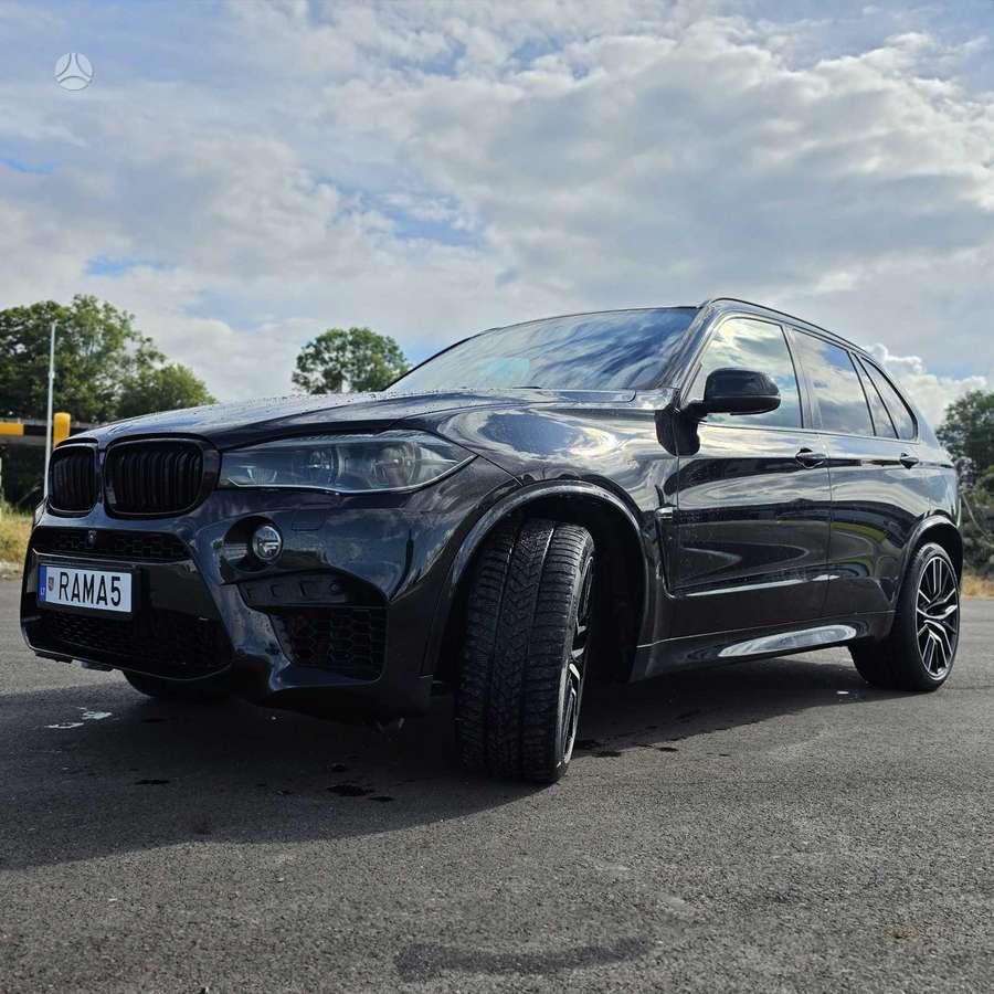 Black BMW X5 2016 in Kaunas, with an engine capacity of 3.00 L and mileage of 178 thousand km for 20500 €, photo 4 on AUTOMOTO.COM.LV