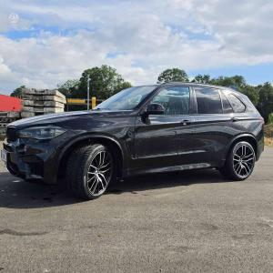 Black BMW X5 2016 in Kaunas, with an engine capacity of 3.00 L and mileage of 178 thousand km for 20500 €, photo 14 on AUTOMOTO.COM.LV