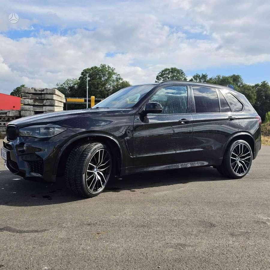 Black BMW X5 2016 in Kaunas, with an engine capacity of 3.00 L and mileage of 178 thousand km for 20500 €, photo 14 on AUTOMOTO.COM.LV