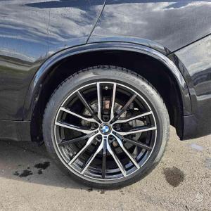Black BMW X5 2016 in Kaunas, with an engine capacity of 3.00 L and mileage of 178 thousand km for 20500 €, photo 16 on AUTOMOTO.COM.LV