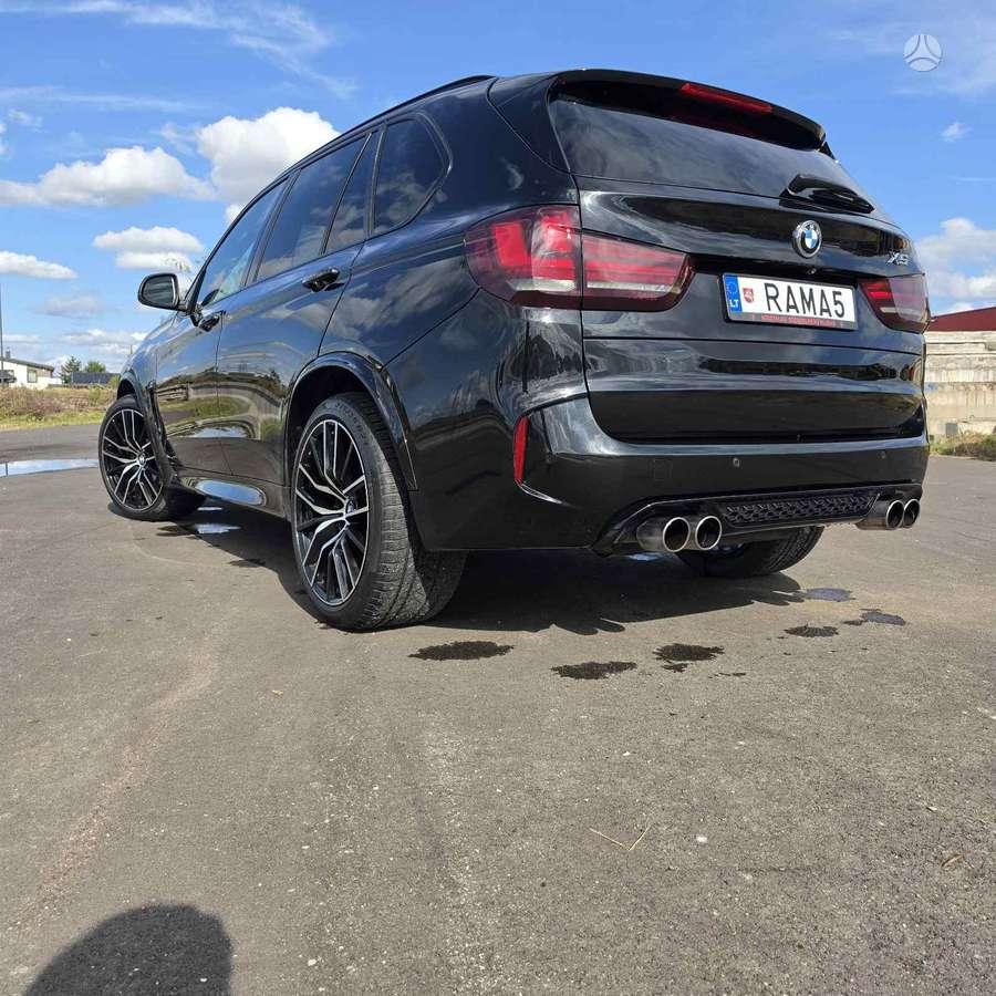 Black BMW X5 2016 in Kaunas, with an engine capacity of 3.00 L and mileage of 178 thousand km for 20500 €, photo 19 on AUTOMOTO.COM.LV