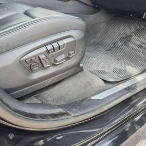 Black BMW X5 2016 in Kaunas, with an engine capacity of 3.00 L and mileage of 178 thousand km for 20500 €, photo 22 on AUTOMOTO.COM.LV