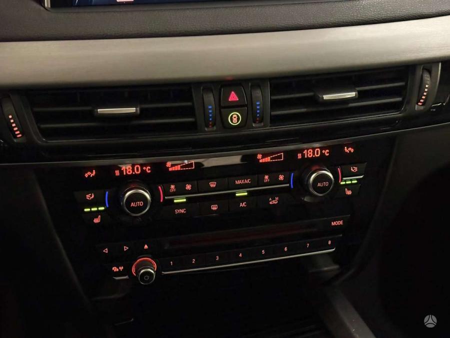 Melns BMW X5 2016 Marijampole, ar dzinēja tilpumu 2.99 L un nobraukumu 211 tūkst. km par 22750 €, foto 14 vietnē AUTOMOTO.COM.LV