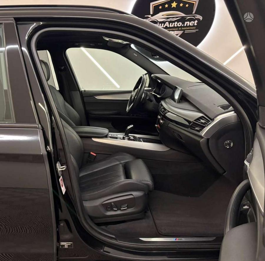 Melns BMW X5 2016 Marijampole, ar dzinēja tilpumu 2.99 L un nobraukumu 211 tūkst. km par 22750 €, foto 15 vietnē AUTOMOTO.COM.LV