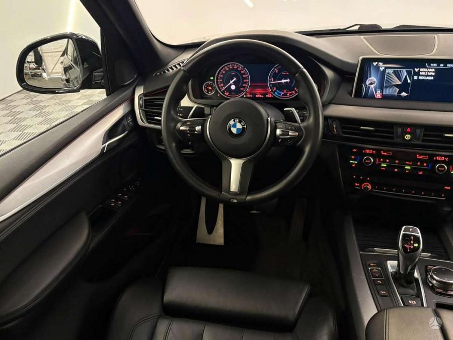 Melns BMW X5 2016 Marijampole, ar dzinēja tilpumu 2.99 L un nobraukumu 211 tūkst. km par 22750 €, foto 25 vietnē AUTOMOTO.COM.LV