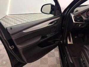 Melns BMW X5 2016 Marijampole, ar dzinēja tilpumu 2.99 L un nobraukumu 211 tūkst. km par 22750 €, foto 33 vietnē AUTOMOTO.COM.LV
