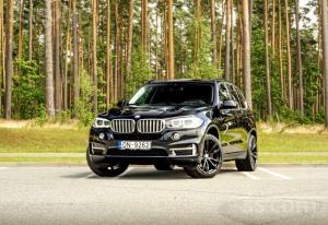 Melns BMW X5 2016 Rīga, ar dzinēja tilpumu 2.00 L un nobraukumu 226 tūkst. km par 17990 €, foto  vietnē AUTOMOTO.COM.LV