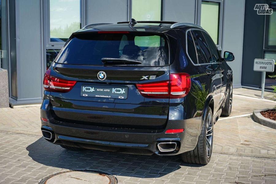 Black BMW X5 2016 in Kaunas, with an engine capacity of 3.00 L and mileage of 325 thousand km for 19950 €, photo 14 on AUTOMOTO.COM.LV