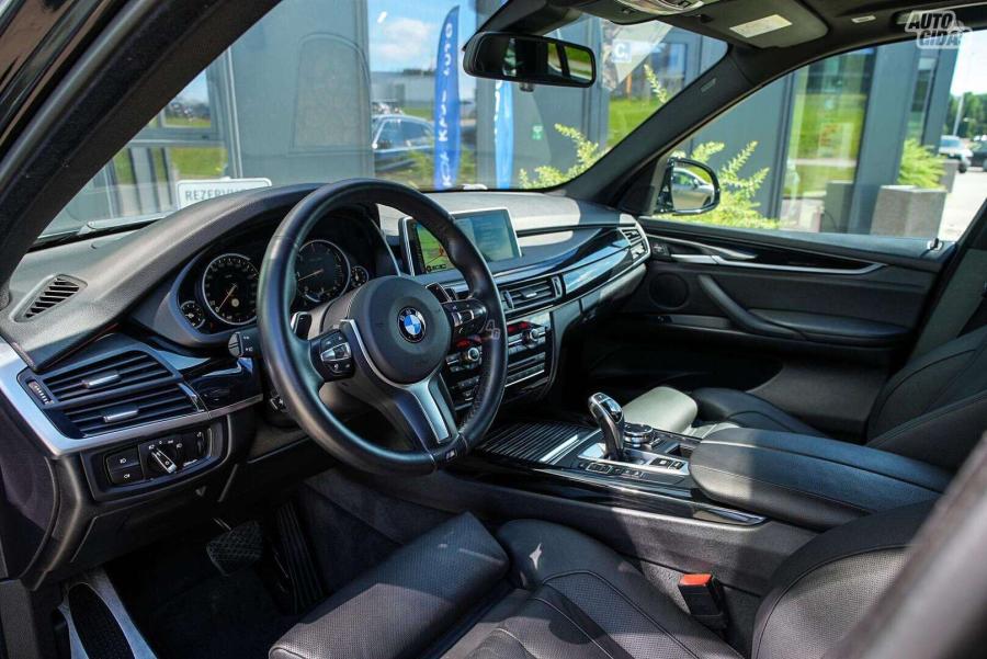 Black BMW X5 2016 in Kaunas, with an engine capacity of 3.00 L and mileage of 325 thousand km for 19950 €, photo 27 on AUTOMOTO.COM.LV