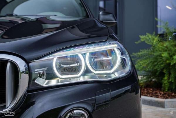 Black BMW X5 2016 in Kaunas, with an engine capacity of 3.00 L and mileage of 205 thousand km for 18950 €, photo 7 on AUTOMOTO.COM.LV