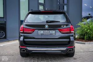 Black BMW X5 2016 in Kaunas, with an engine capacity of 3.00 L and mileage of 205 thousand km for 18950 €, photo 12 on AUTOMOTO.COM.LV