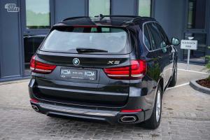 Black BMW X5 2016 in Kaunas, with an engine capacity of 3.00 L and mileage of 205 thousand km for 18950 €, photo 13 on AUTOMOTO.COM.LV
