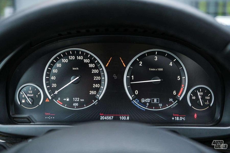 Black BMW X5 2016 in Kaunas, with an engine capacity of 3.00 L and mileage of 205 thousand km for 18950 €, photo 29 on AUTOMOTO.COM.LV
