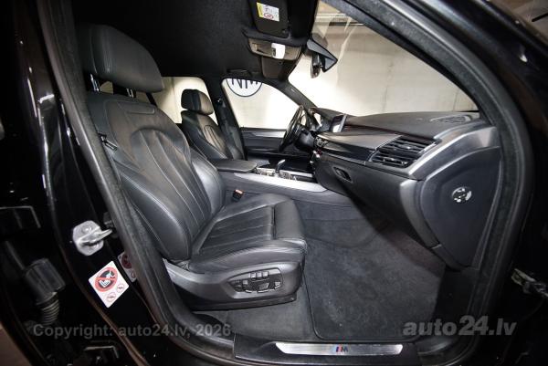 Melns BMW X5 2016 Tallina, ar dzinēja tilpumu 3.00 L un nobraukumu 218 tūkst. km par 20990 €, foto 10 vietnē AUTOMOTO.COM.LV