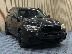 Black BMW X5 2016 in Marijampole, with an engine capacity of 2.99 L and mileage of 260 thousand km for 22750 €, photo  on AUTOMOTO.COM.LV