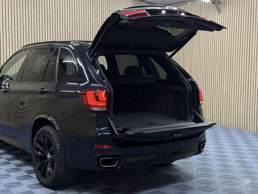 Melns BMW X5 2016 Marijampole, ar dzinēja tilpumu 2.99 L un nobraukumu 260 tūkst. km par 22750 €, foto 14 vietnē AUTOMOTO.COM.LV