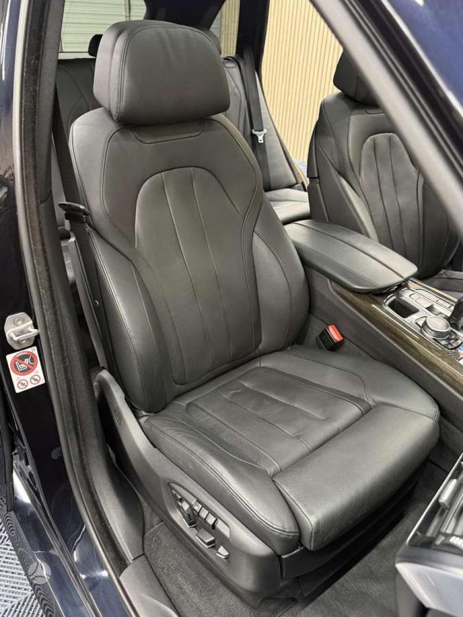 Melns BMW X5 2016 Marijampole, ar dzinēja tilpumu 2.99 L un nobraukumu 260 tūkst. km par 22750 €, foto 18 vietnē AUTOMOTO.COM.LV