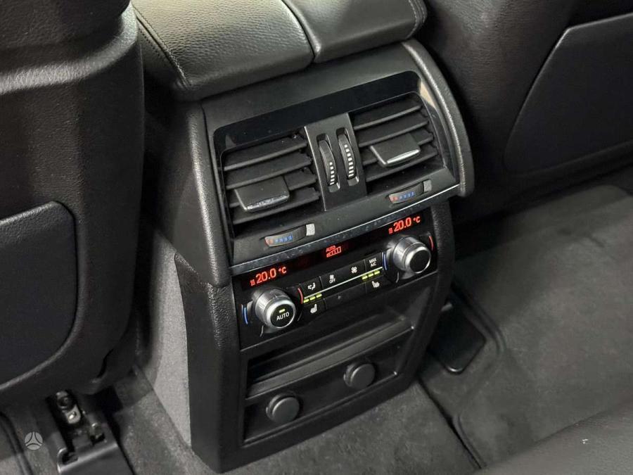 Melns BMW X5 2016 Marijampole, ar dzinēja tilpumu 2.99 L un nobraukumu 260 tūkst. km par 22750 €, foto 21 vietnē AUTOMOTO.COM.LV