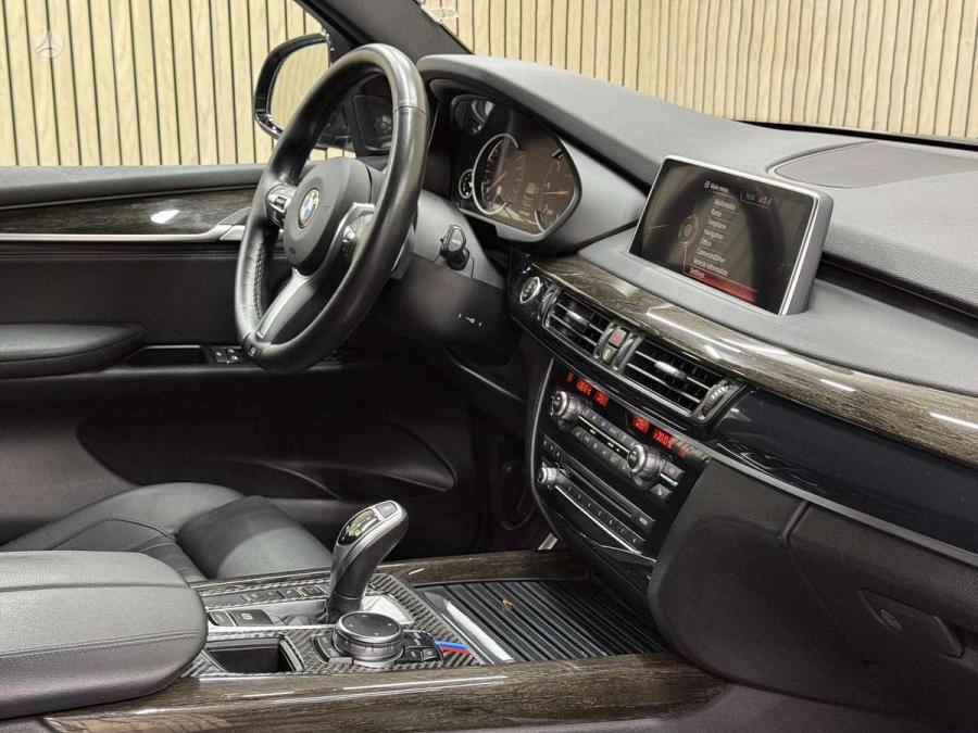 Melns BMW X5 2016 Marijampole, ar dzinēja tilpumu 2.99 L un nobraukumu 260 tūkst. km par 22750 €, foto 24 vietnē AUTOMOTO.COM.LV