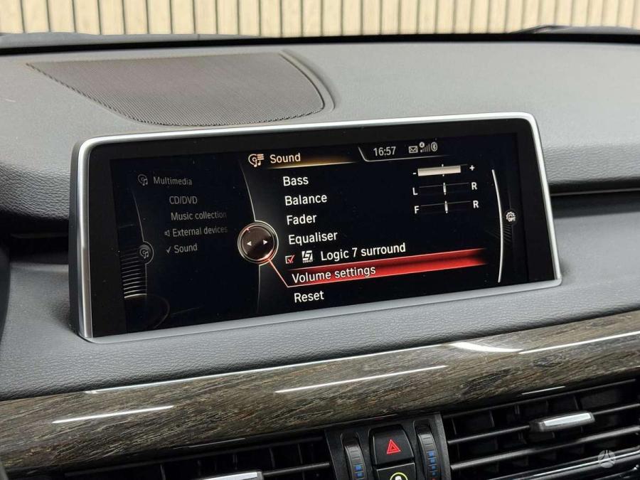 Melns BMW X5 2016 Marijampole, ar dzinēja tilpumu 2.99 L un nobraukumu 260 tūkst. km par 22750 €, foto 33 vietnē AUTOMOTO.COM.LV