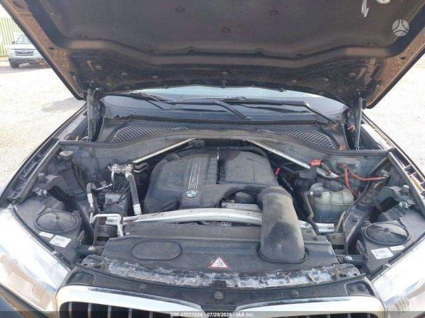 Black BMW X5 2016 in Klaipeda, with an engine capacity of 2.98 L and mileage of 186 thousand km for 8000 €, photo 5 on AUTOMOTO.COM.LV