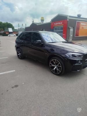 Black BMW X5 2016 in Kaunas, with an engine capacity of 2.98 L and mileage of 186 thousand km for 18000 €, photo 13 on AUTOMOTO.COM.LV