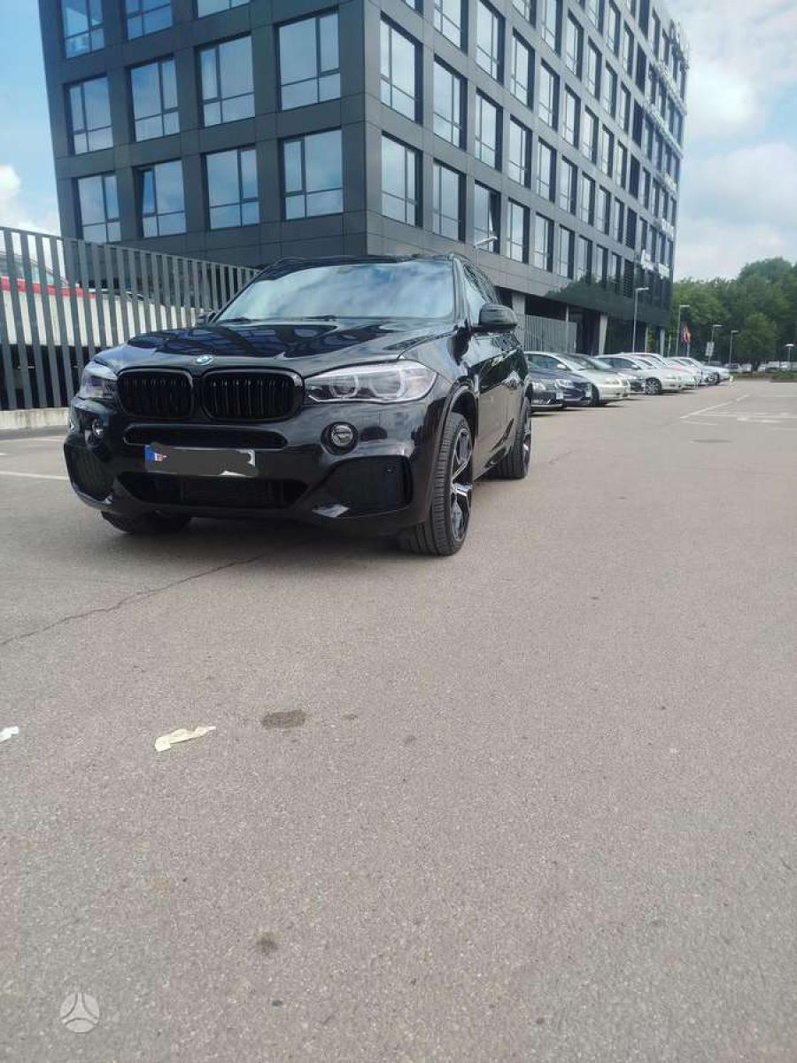Black BMW X5 2016 in Kaunas, with an engine capacity of 2.98 L and mileage of 186 thousand km for 18000 €, photo 16 on AUTOMOTO.COM.LV