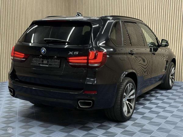 Black BMW X5 2016 in Marijampole, with an engine capacity of 2.99 L and mileage of 280 thousand km for 22600 €, photo 8 on AUTOMOTO.COM.LV