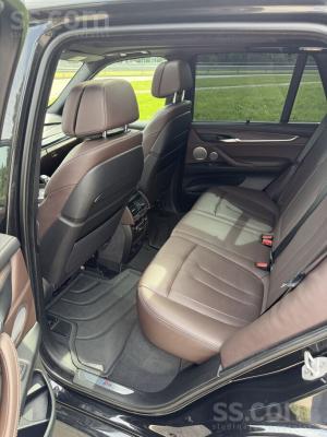 Melns BMW X5 2016 Rīga, ar dzinēja tilpumu 3.00 L un nobraukumu 185 tūkst. km par 26900 €, foto 10 vietnē AUTOMOTO.COM.LV
