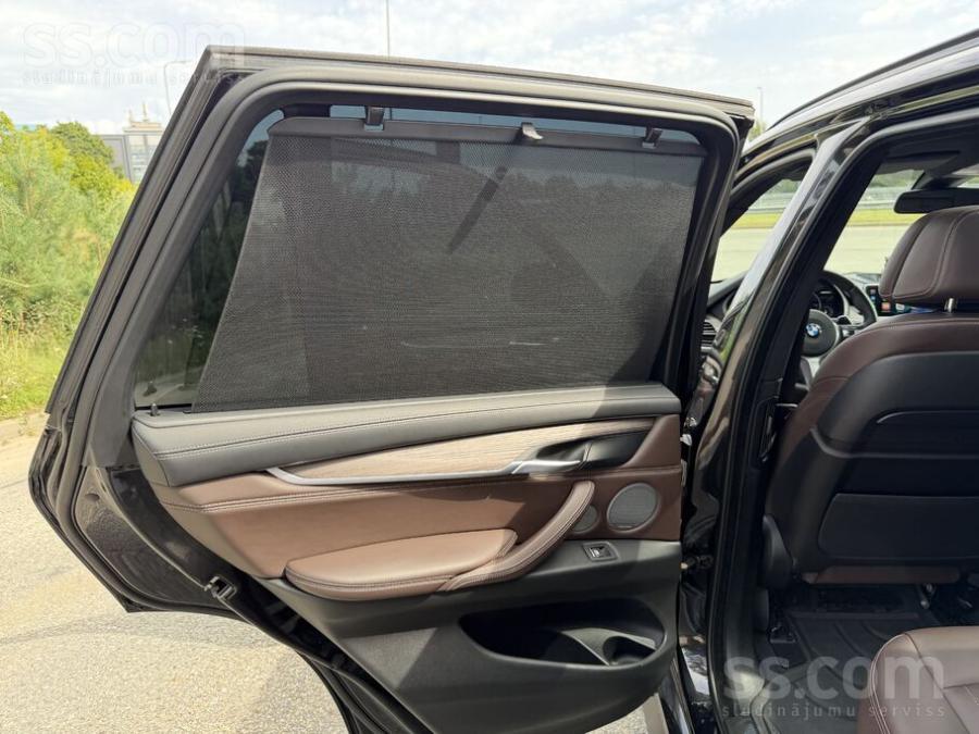 Melns BMW X5 2016 Rīga, ar dzinēja tilpumu 3.00 L un nobraukumu 185 tūkst. km par 26900 €, foto 16 vietnē AUTOMOTO.COM.LV