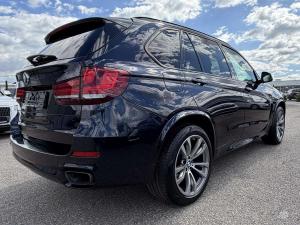 Black BMW X5 2016 in Kaunas, with an engine capacity of 2.99 L and mileage of 220 thousand km for 23200 €, photo 6 on AUTOMOTO.COM.LV