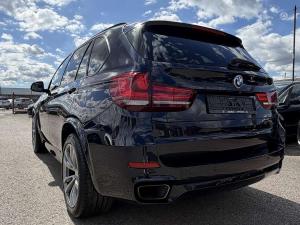 Black BMW X5 2016 in Kaunas, with an engine capacity of 2.99 L and mileage of 220 thousand km for 23200 €, photo 8 on AUTOMOTO.COM.LV