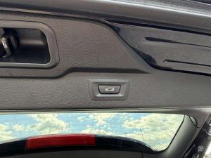 Black BMW X5 2016 in Kaunas, with an engine capacity of 2.99 L and mileage of 220 thousand km for 23200 €, photo 12 on AUTOMOTO.COM.LV