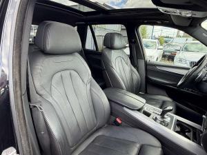 Black BMW X5 2016 in Kaunas, with an engine capacity of 2.99 L and mileage of 220 thousand km for 23200 €, photo 16 on AUTOMOTO.COM.LV