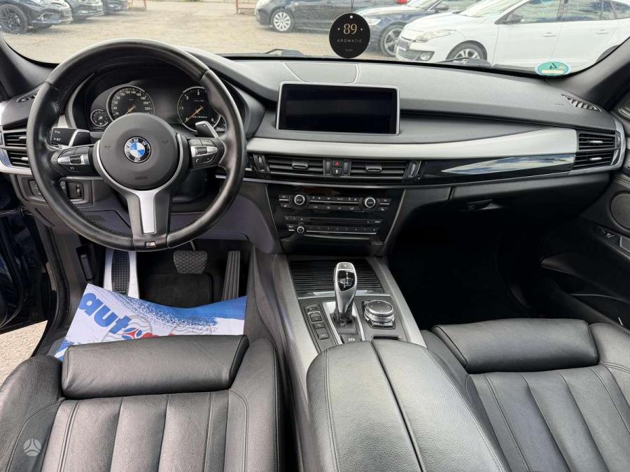 Black BMW X5 2016 in Kaunas, with an engine capacity of 2.99 L and mileage of 220 thousand km for 23200 €, photo 21 on AUTOMOTO.COM.LV