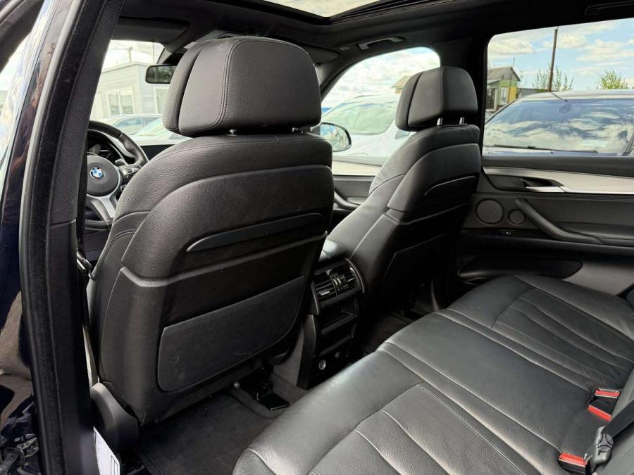 Black BMW X5 2016 in Kaunas, with an engine capacity of 2.99 L and mileage of 220 thousand km for 23200 €, photo 22 on AUTOMOTO.COM.LV