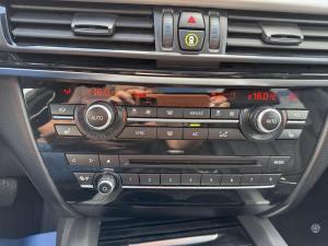 Black BMW X5 2016 in Kaunas, with an engine capacity of 2.99 L and mileage of 220 thousand km for 23200 €, photo 30 on AUTOMOTO.COM.LV