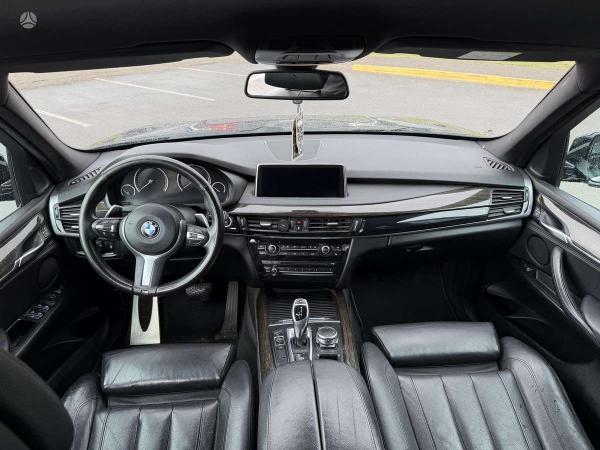 Black BMW X5 2016 in Palanga, with an engine capacity of 2.00 L and mileage of 326 thousand km for 22500 €, photo 6 on AUTOMOTO.COM.LV