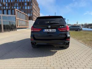 Black BMW X5 2016 in Klaipeda, with an engine capacity of 2.98 L and mileage of 225 thousand km for 15500 €, photo 6 on AUTOMOTO.COM.LV