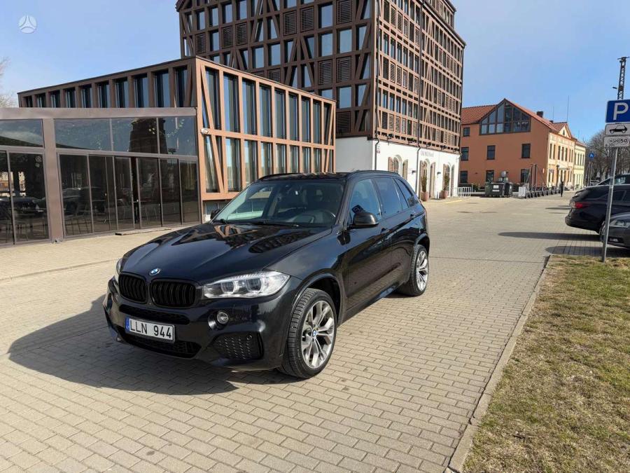 Black BMW X5 2016 in Klaipeda, with an engine capacity of 2.98 L and mileage of 225 thousand km for 15500 €, photo 7 on AUTOMOTO.COM.LV