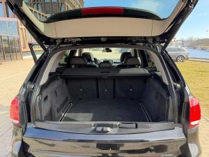 Black BMW X5 2016 in Klaipeda, with an engine capacity of 2.98 L and mileage of 225 thousand km for 15500 €, photo 23 on AUTOMOTO.COM.LV