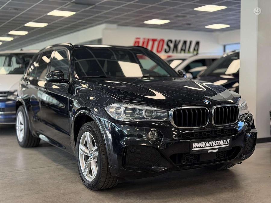 Black BMW X5 2016 in Klaipeda, with an engine capacity of 2.99 L and mileage of 310 thousand km for 20700 €, photo 1 on AUTOMOTO.COM.LV