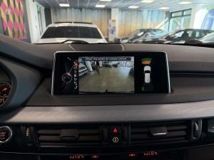 Black BMW X5 2016 in Klaipeda, with an engine capacity of 2.99 L and mileage of 310 thousand km for 20700 €, photo 9 on AUTOMOTO.COM.LV