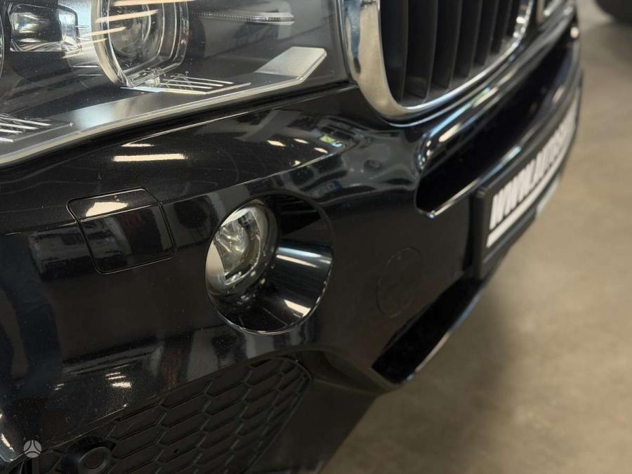 Black BMW X5 2016 in Klaipeda, with an engine capacity of 2.99 L and mileage of 310 thousand km for 20700 €, photo 24 on AUTOMOTO.COM.LV