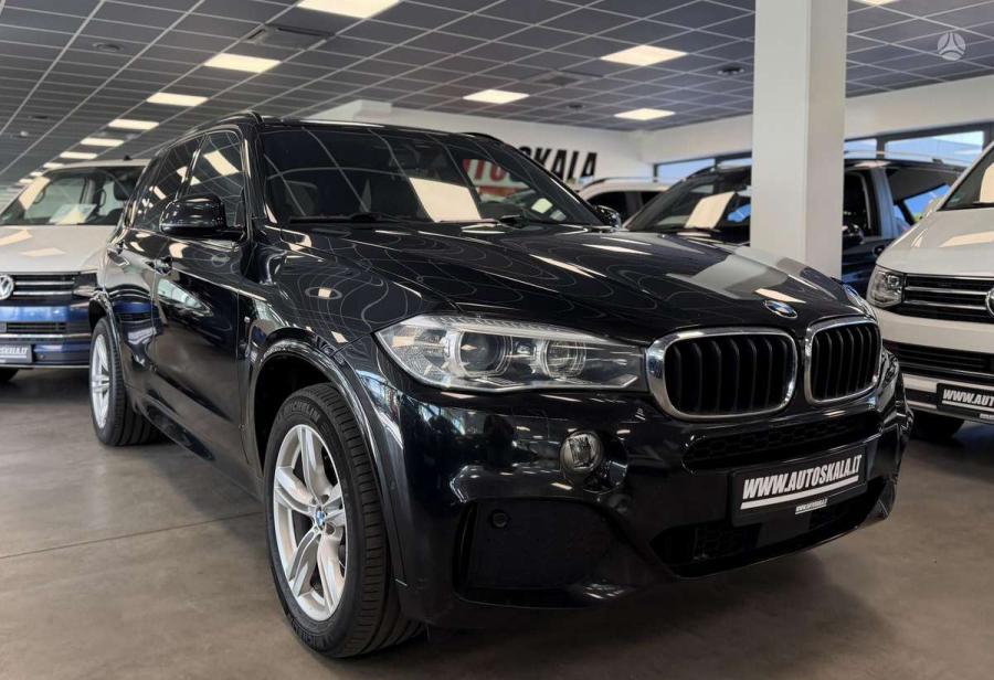 Black BMW X5 2016 in Klaipeda, with an engine capacity of 2.99 L and mileage of 310 thousand km for 20700 €, photo 26 on AUTOMOTO.COM.LV