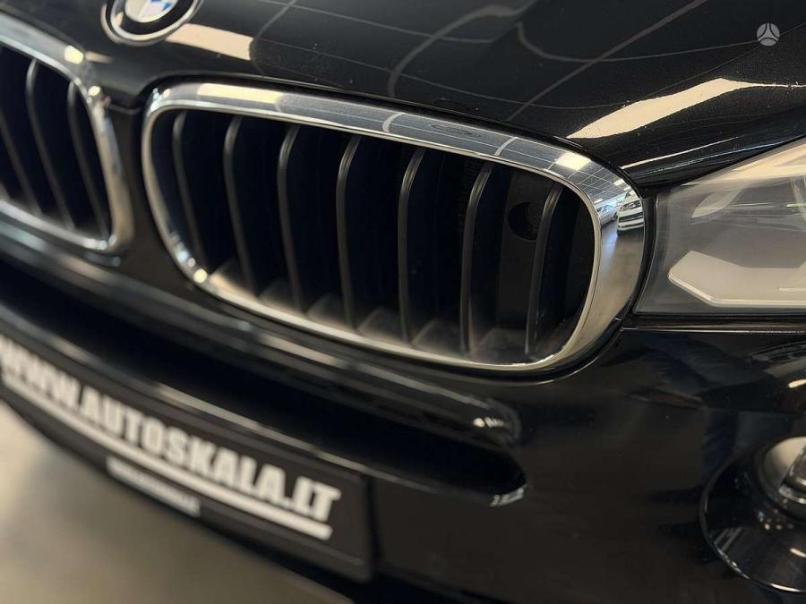 Black BMW X5 2016 in Klaipeda, with an engine capacity of 2.99 L and mileage of 310 thousand km for 20700 €, photo 27 on AUTOMOTO.COM.LV