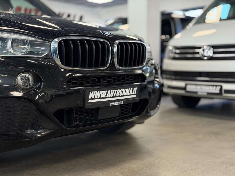 Black BMW X5 2016 in Klaipeda, with an engine capacity of 2.99 L and mileage of 310 thousand km for 20700 €, photo 30 on AUTOMOTO.COM.LV