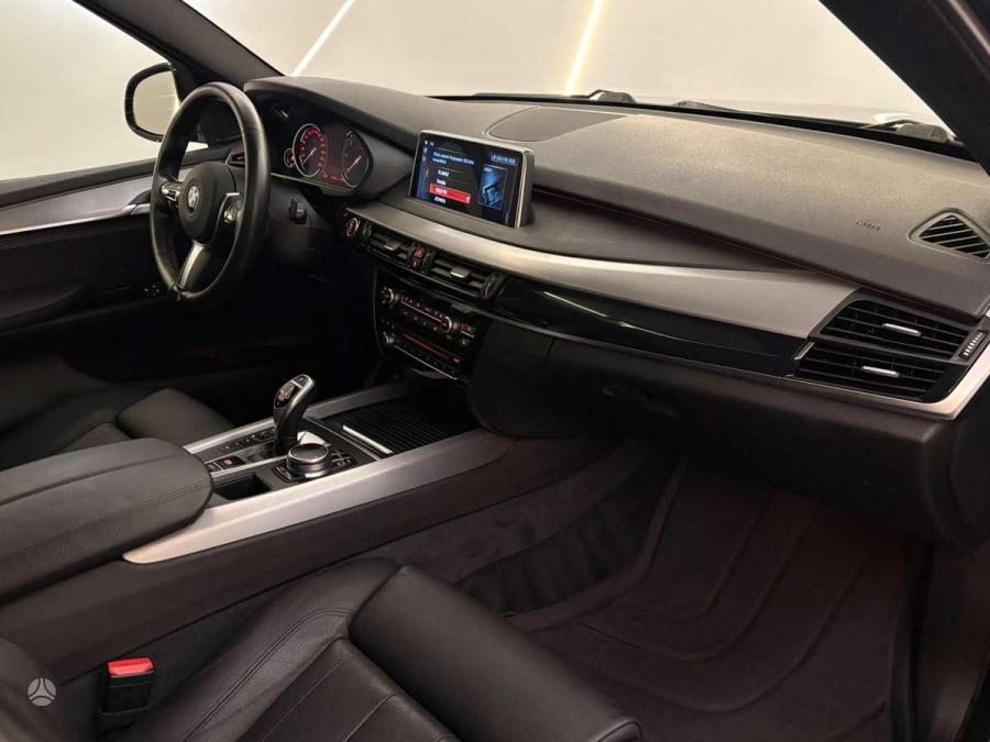 Melns BMW X5 2016 Marijampole, ar dzinēja tilpumu 2.99 L un nobraukumu 254 tūkst. km par 24750 €, foto 18 vietnē AUTOMOTO.COM.LV